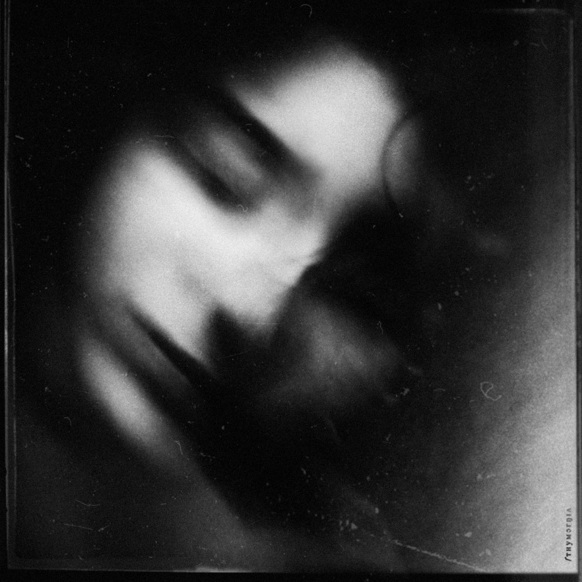 FADING BEAUTY photographed by Thymournia - LetKiss