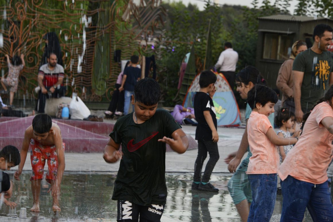 Ab-o-Atash photographed by Sara Ghazi-Tabatabai - LetKiss